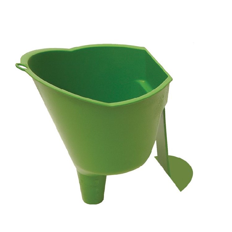 Hands Free Spring Locking Funnel - 10715PDQ | Rural King